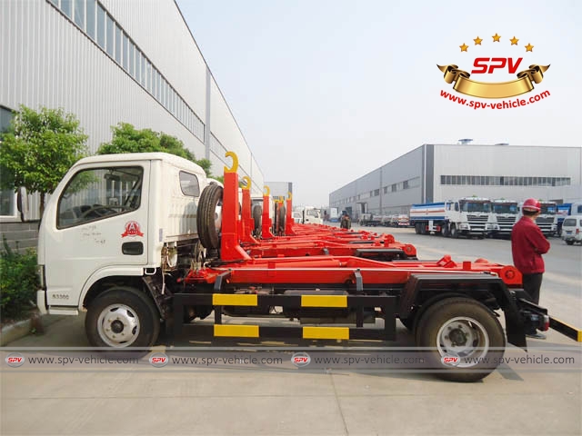 12 units of hook loaders for municipal waste collection were ready for ...