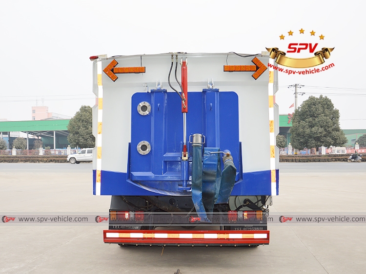 Road Washing Truck, Road Cleaning Truck, Road Sweeper Truck from China ...