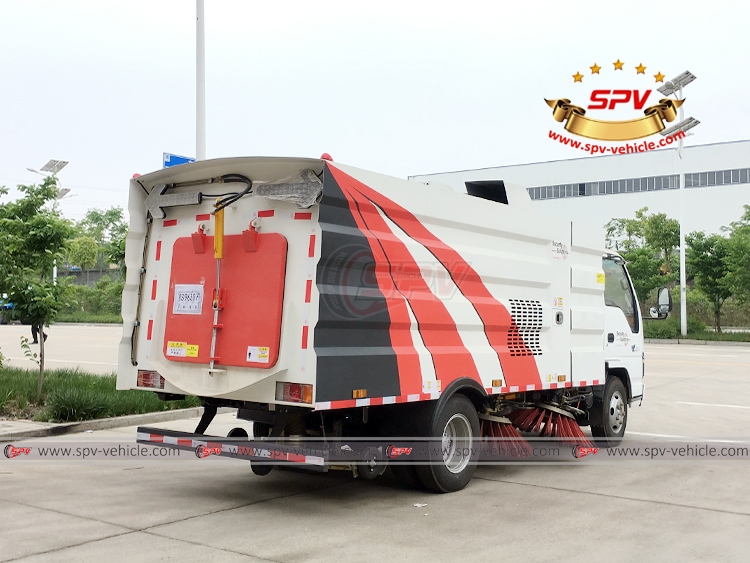 ISUZU Road sweeper, street sweeper, municipal vehicle, sweeping car ...