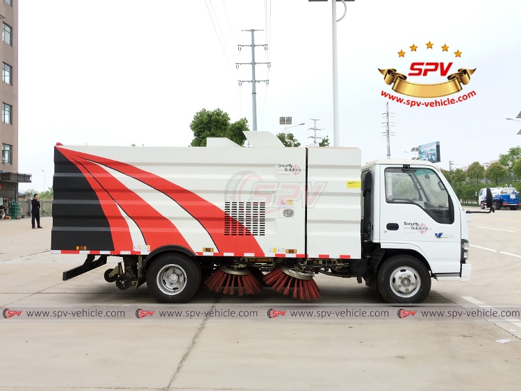 ISUZU Road sweeper, street sweeper, municipal vehicle, sweeping car ...