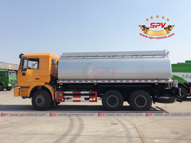 27,000 Litres (7,100 Gallons) Diesel Tank, Fuel Oil Tanker, Refueling ...