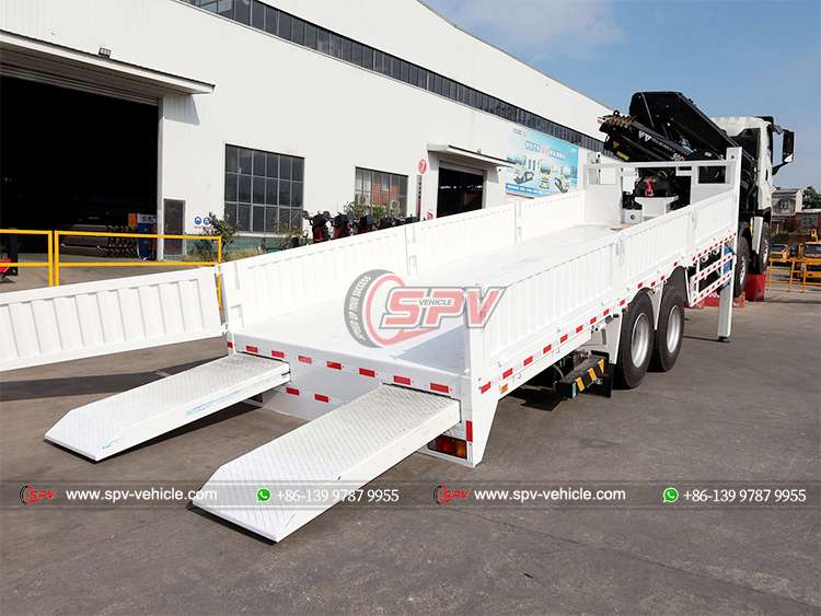 ISUZU 8x4 Articulated Boom Crane Truck Supplier / Manufacturer - SPV Trucks